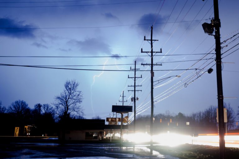 What To Do If The Power Cuts Out In Your Home Lift | Axis Lifts